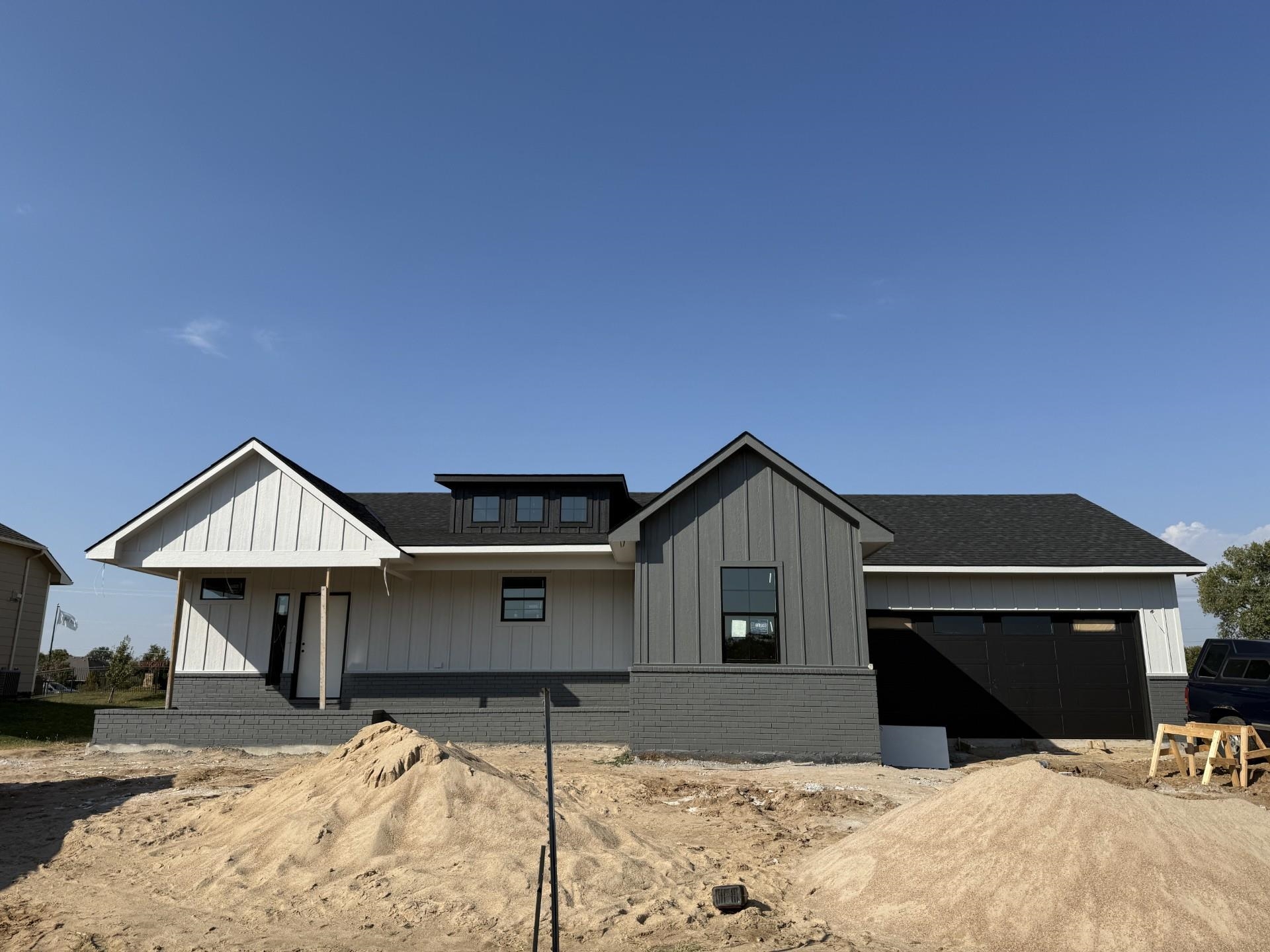 5109 N COLONIAL AVE, BEL AIRE, KS KS - McCurdy For Sale